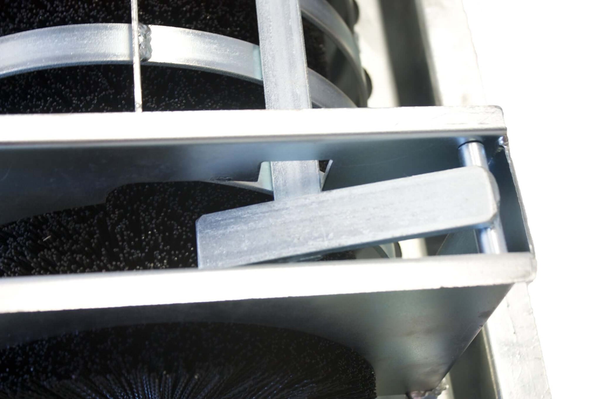 Twister 4 Golf Ball Washer | Thrasher Golf